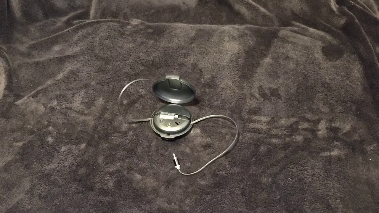 Retractable Magnetic Charging Cable - YouTube