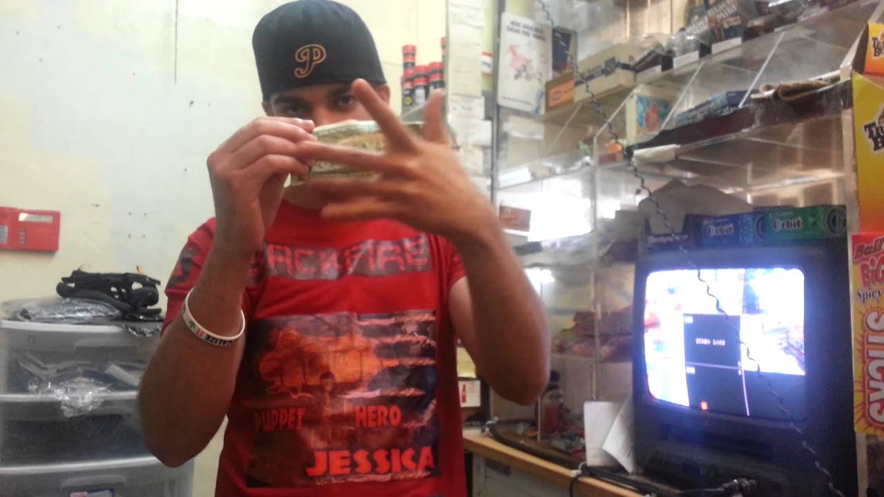 Making objects disappear magic trick - YouTube