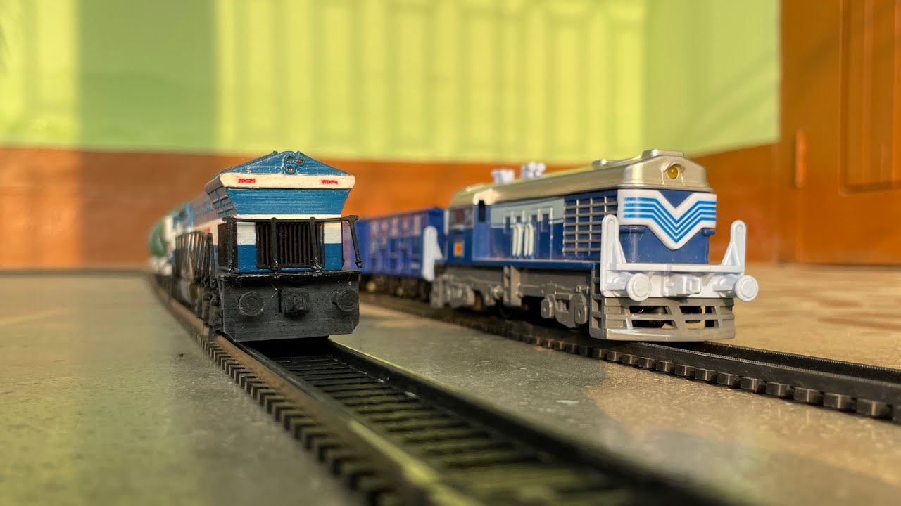 WDP4 Locomotive and Freight Train Centy Cargo Train Set - YouTube