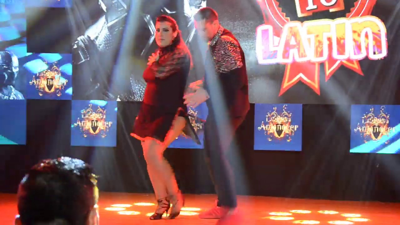 Andrea & Giulia Show To Dance Latin Festival 2019 - YouTube