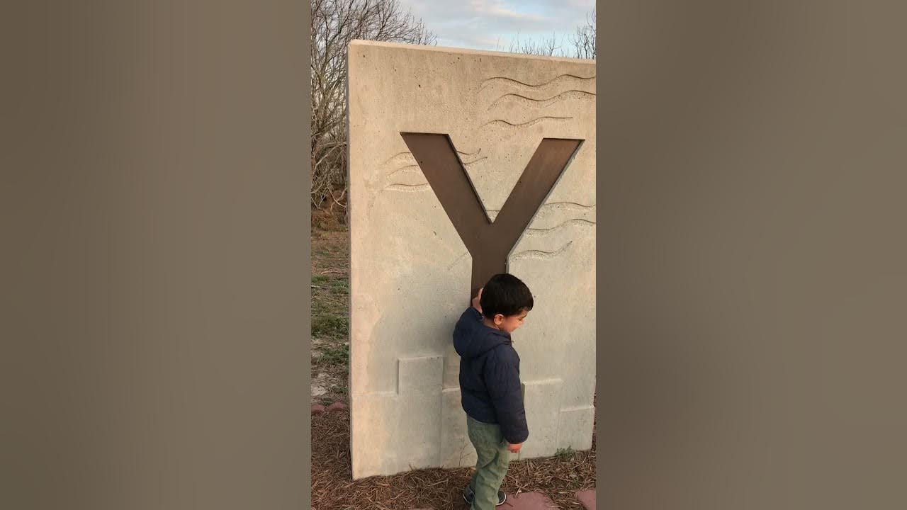 2 Year Old Reading YouTube 2-year-old-reading-youtube