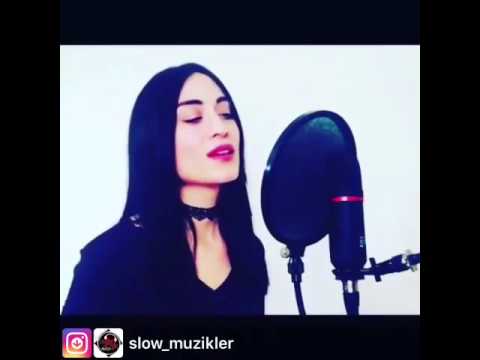 Qız yıkıyo sese bak😍