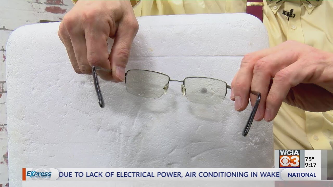 Using light to change color on objects - YouTube