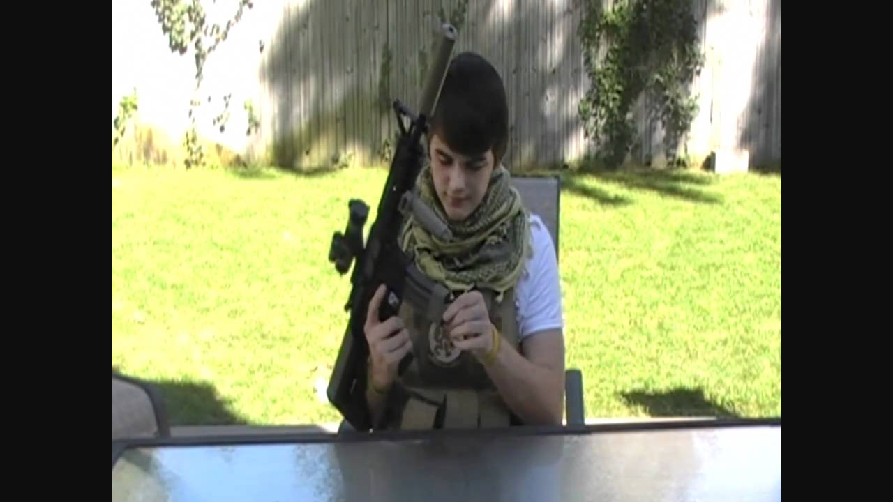 KWA sr7 (shooting review) - YouTube