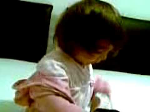 merve düzgün yastik kavgasi