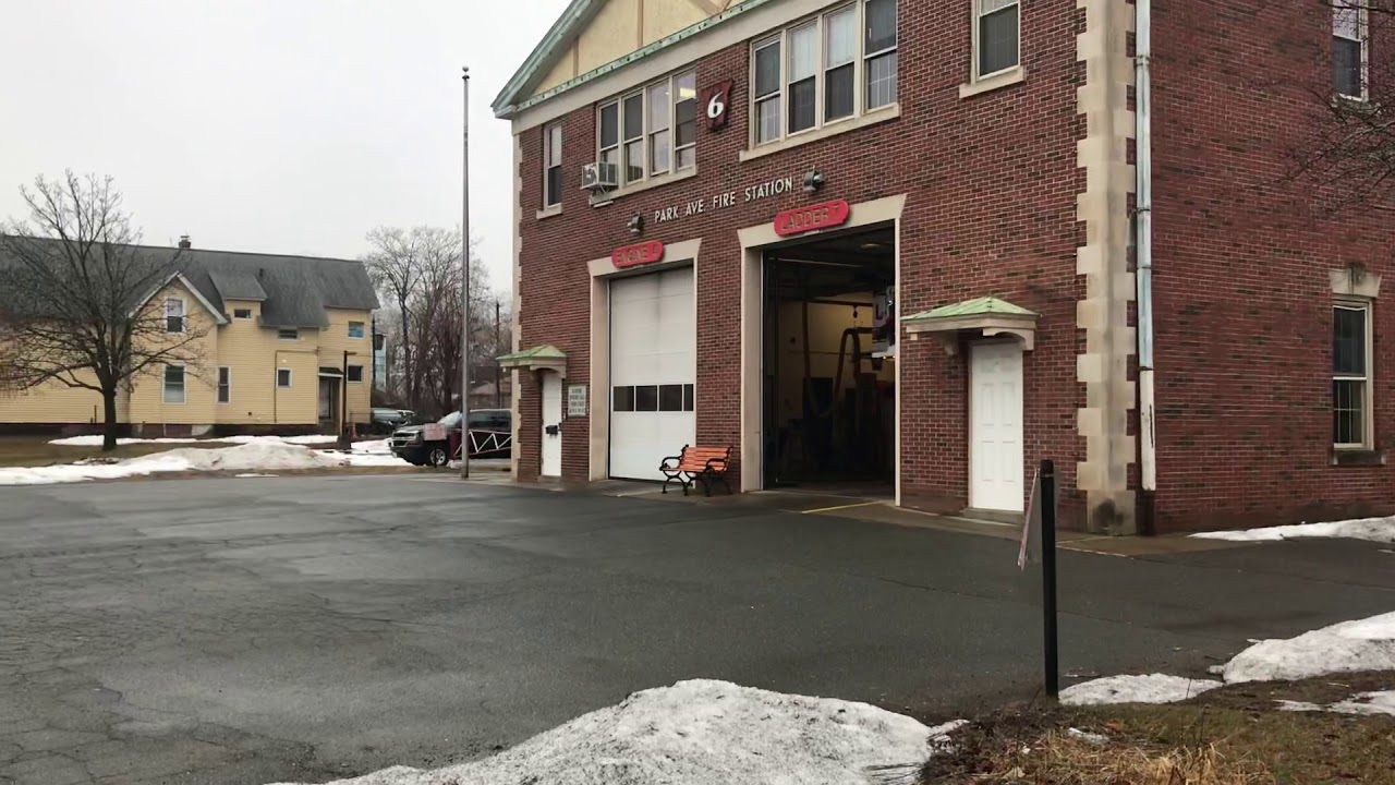 Worcester Ladder 7 Responding - YouTube