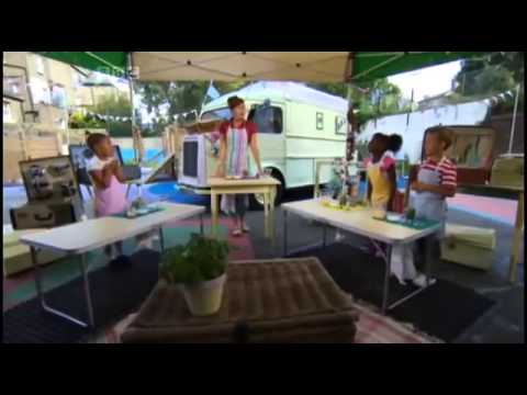 Cbeebies I Can Cook With You E24 Mini Cheese Munchies - YouTube