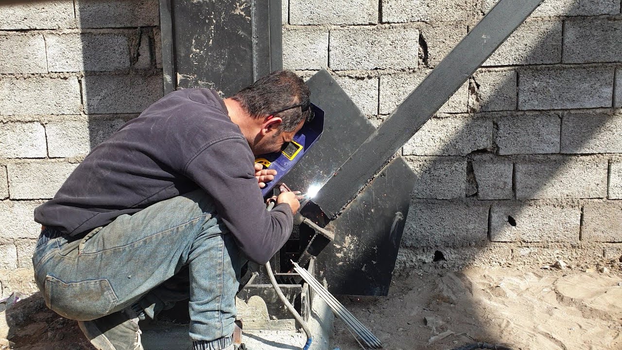 Gusset plate welding work - YouTube