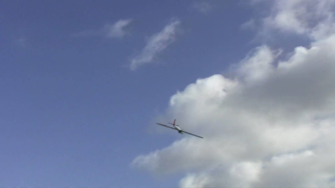 Hype Fox - Erstflug - 09.10.2009 - YouTube