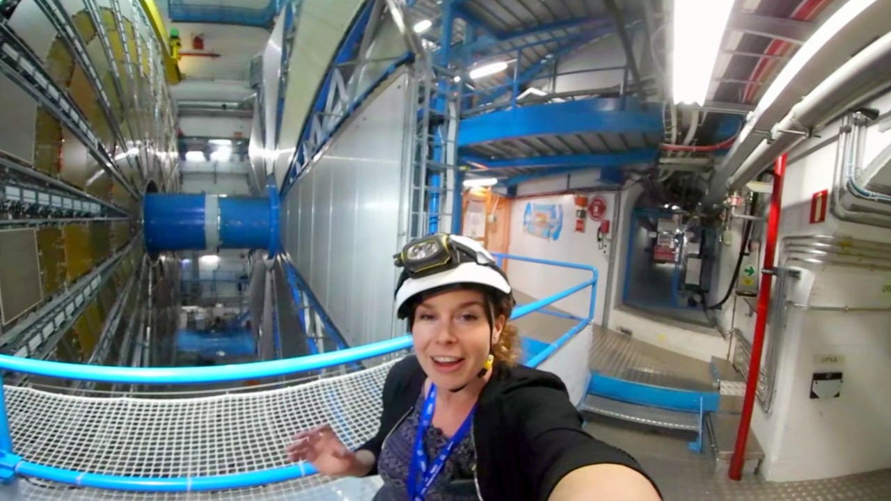 Visit the ATLAS experiment in 360° - YouTube