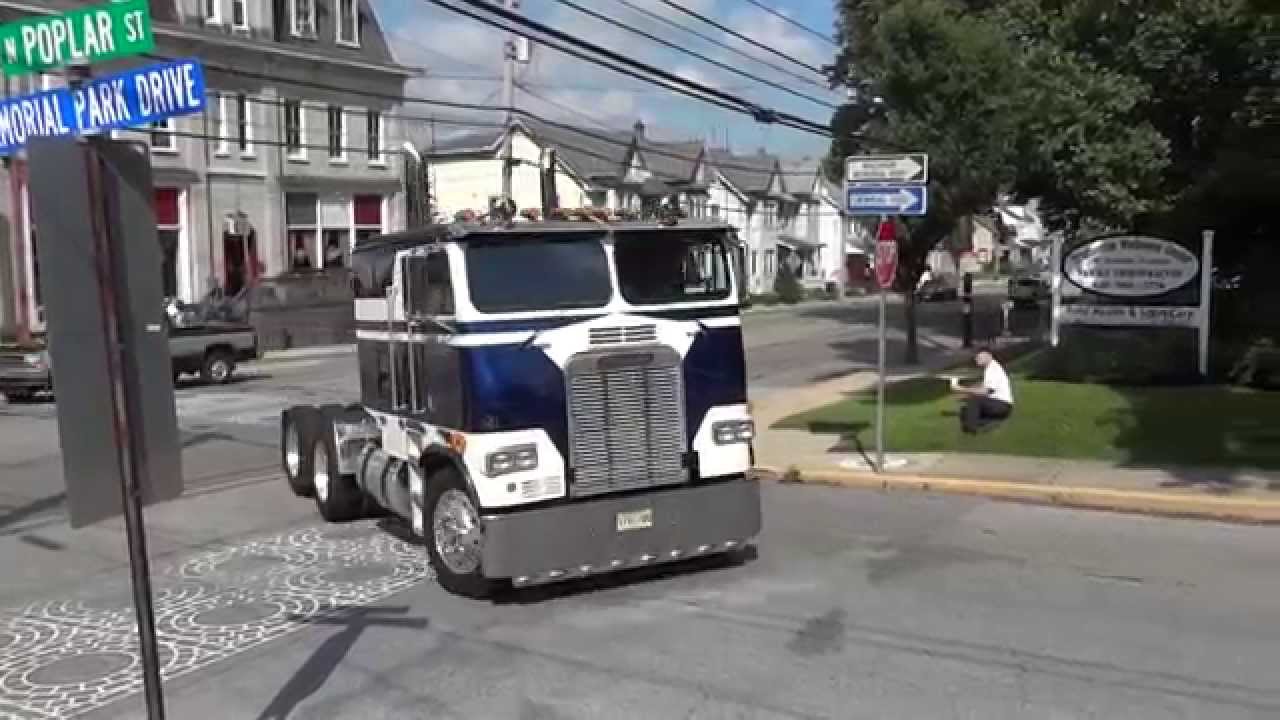 Cabover Trucks - ATCA Macungie 2014 - YouTube