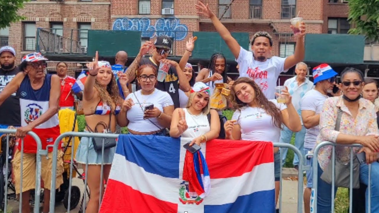 Gran Parada Dominicana del Bronx 2025 Dominican Parade Bronx NY - YouTube