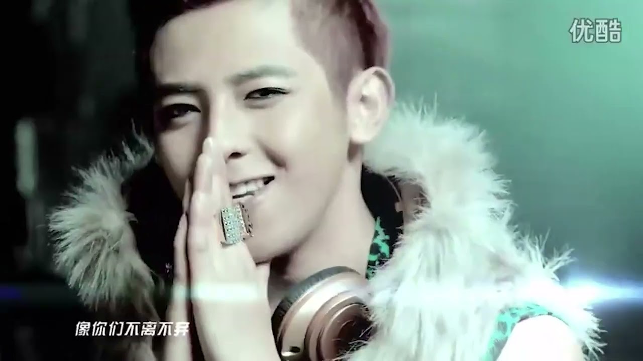 Lindsey Stirling Roundtable Rival Баттл - YouTube