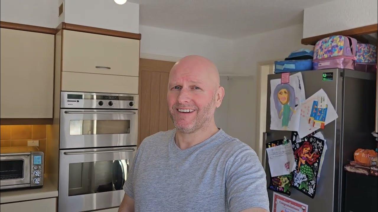 ALDI Gastro COTTAGE PIE Food Review Snowman Guest YouTube aldi-gastro-cottage-pie-food-review-snowman-guest-youtube