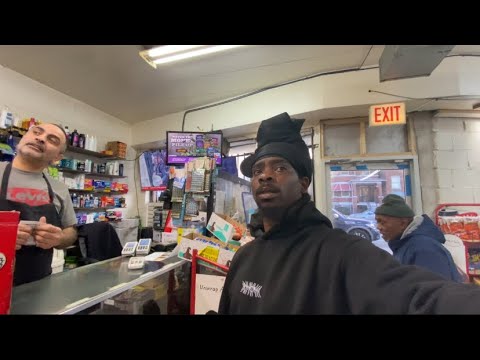 I Tried a DANGEROUS HOOD Corner Store In Chicago - YouTube