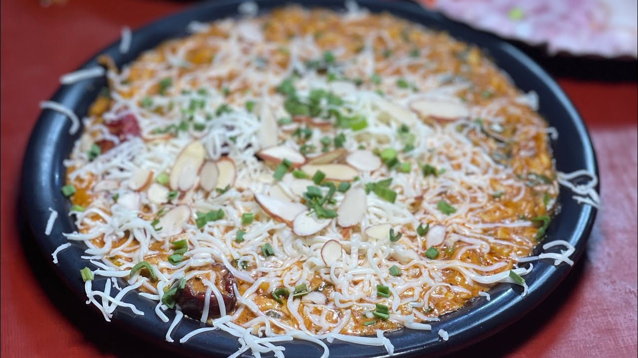 Bor mirchi egg dish from jayubhai egg surat street food - YouTube