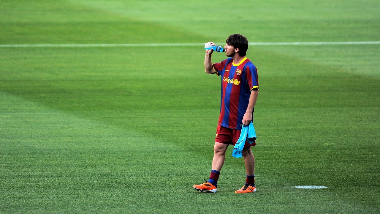 Lionel Messi Skills & Goals in Warm up Before Games - YouTube