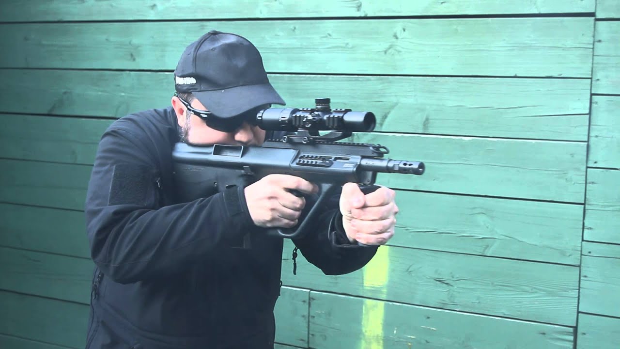 Steyr Aug Sa calibro 9x19 mm - YouTube