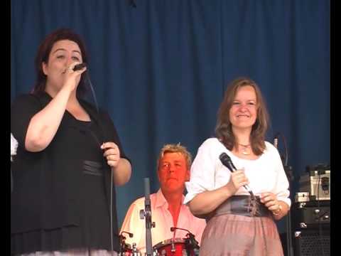 RIKKE BRUHN BAND - Angels From Montgomery - YouTube