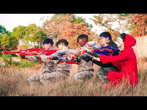 Hihahe Nerf War: NYPD Nerf Guns Robber Group SWAT Helping Man Reclaim Motorcycle