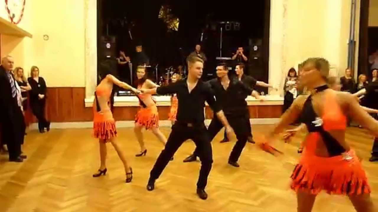 SALSA - Školní ples v Březníku 7.2.2015 - YouTube