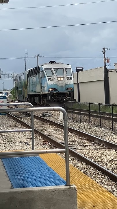 Tri rail Railfanning pt 3 - YouTube