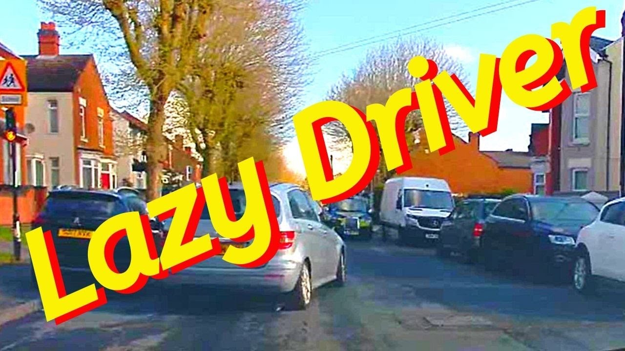 LAZY DRIVER - Driving Lesson Near Misses - BAD DRIVERS - Real Dashcam ...