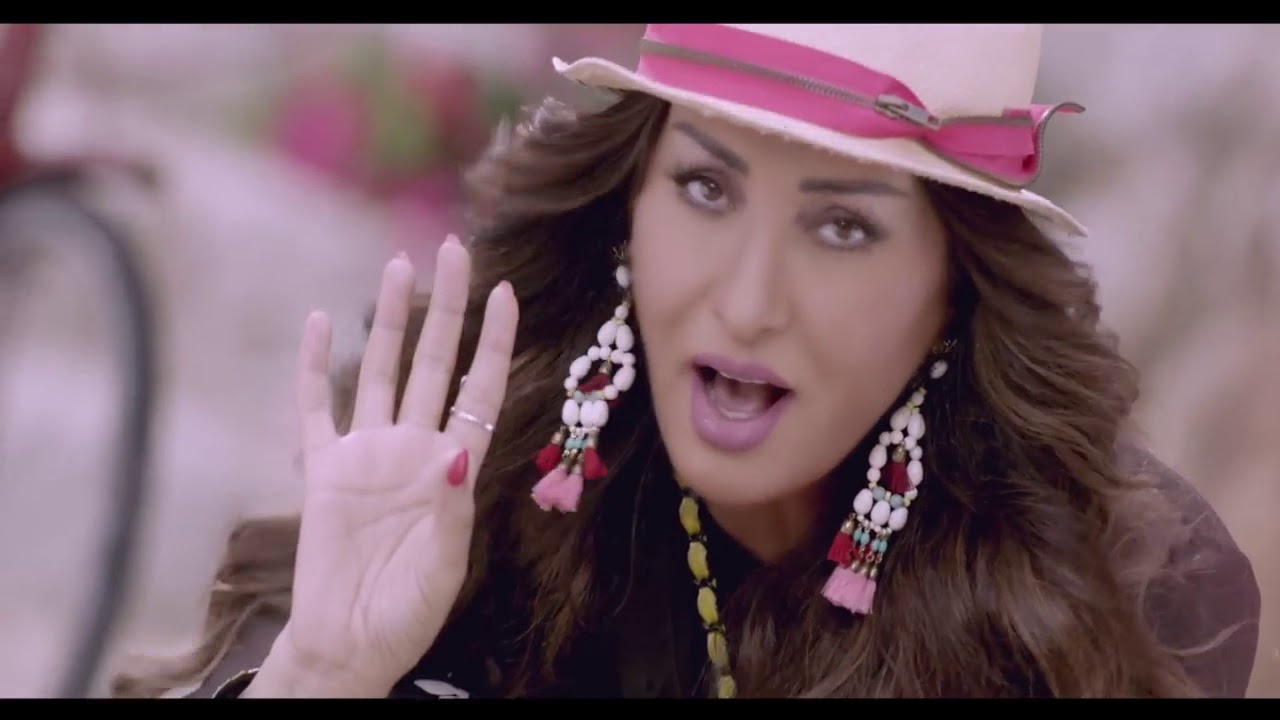 Latifa Ya Hayati Ana Jambak لطيفة يا حياتي أنا جانبك - YouTube