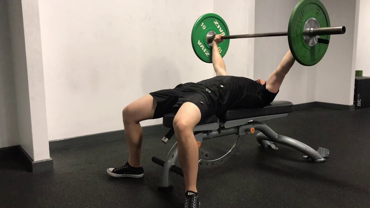 Flat bench press guillotine press - YouTube