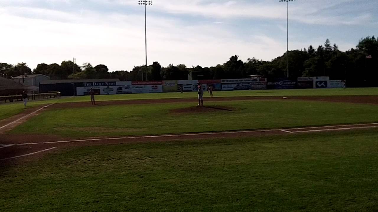 Perci Garner pitching (8-23-11) - YouTube