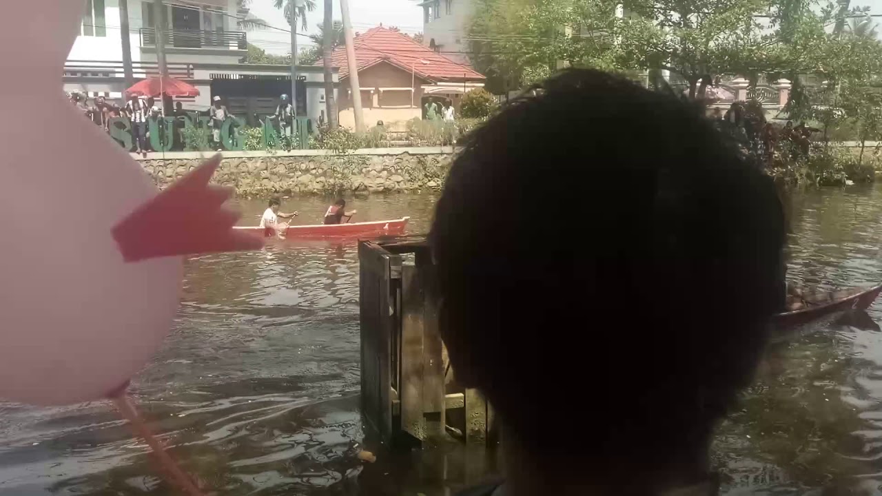 Lomba perahu di Banjarmasin - YouTube