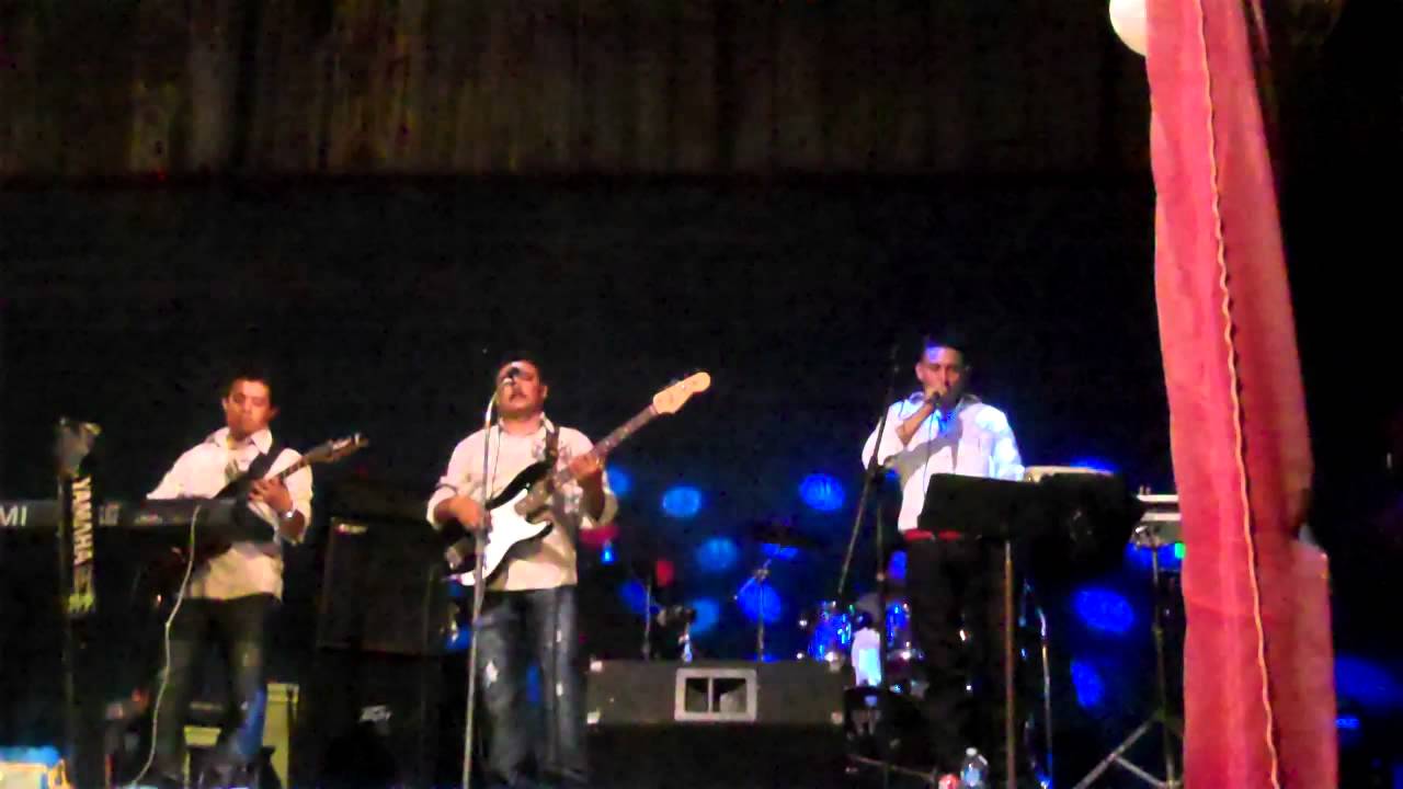 CORRIDO DE JUAN BOLANOS GRUPO MARFIL.. - YouTube