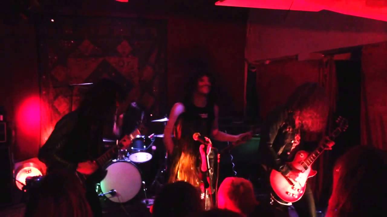Night Viper - The Wolverine @ Klubb Natten, Malmö - YouTube