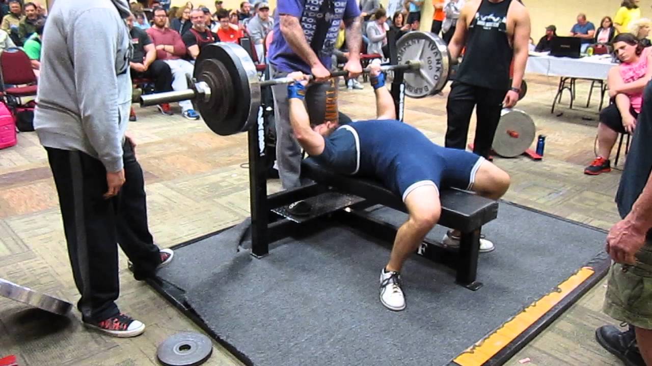 415 bench at 196 - YouTube