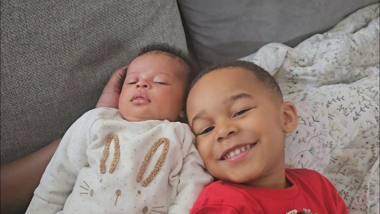 Watch Kobe's Heartwarming Moment With Baby Zuri On A Lazy Monday ...