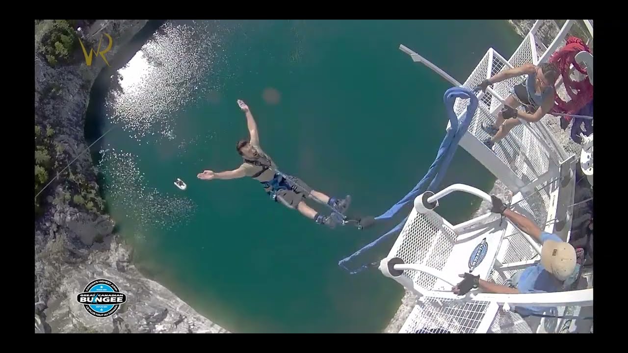 Bungee acrobatic Jump 1080° (Triple Front Flip) in water - YouTube