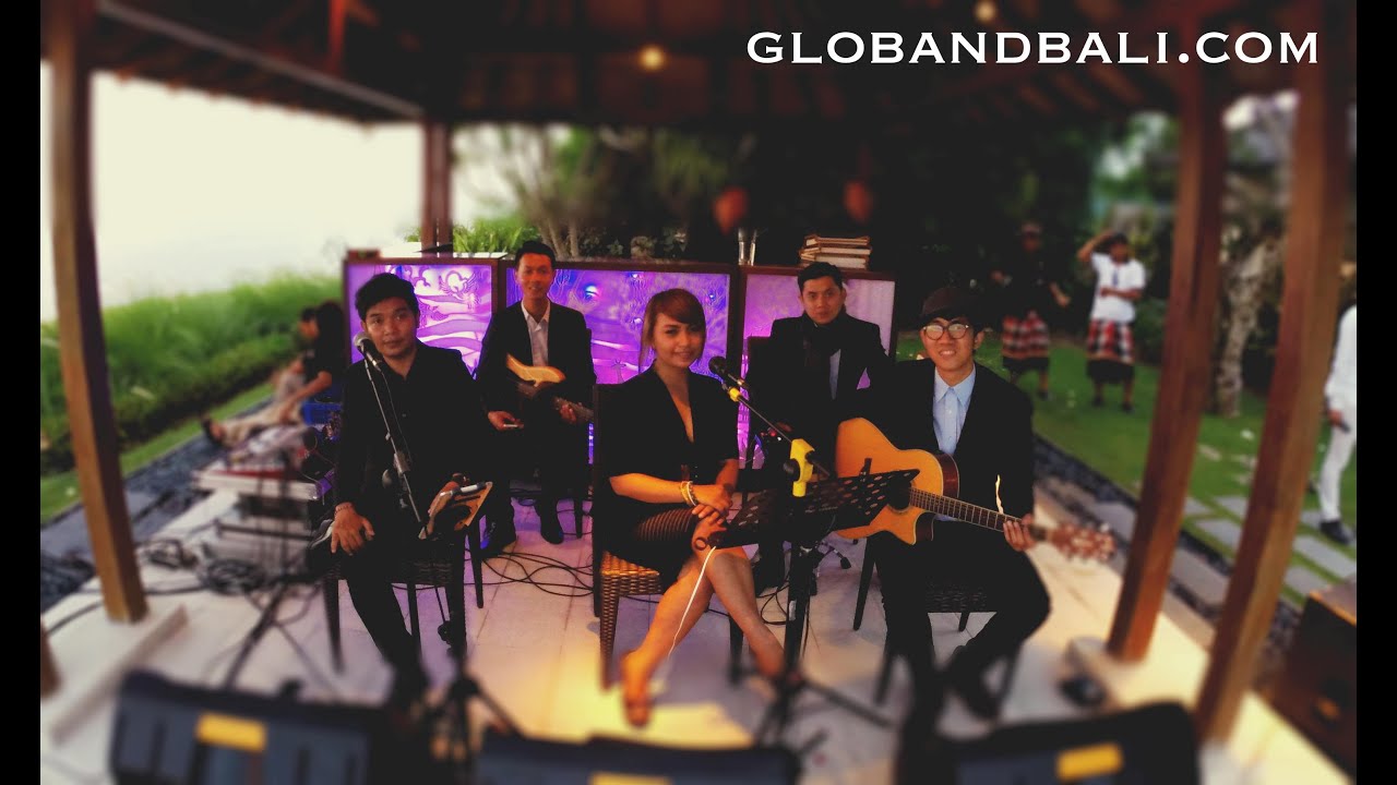 WEDDING BAND BALI - GLO Band Bali at Tirtha Luhur, Uluwatu - YouTube