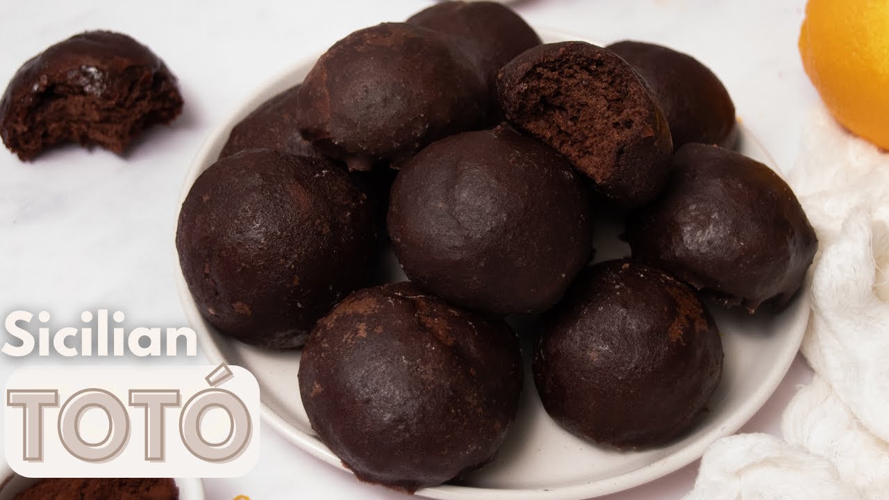 How To Make Sicilian Chocolate Cookies | TOTÒ - YouTube