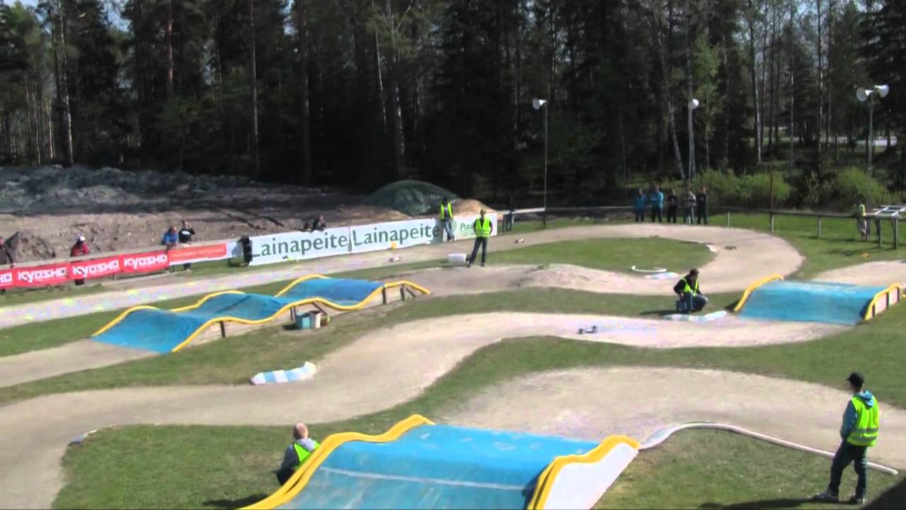 4WD - A1-final - IFMAR 2011 Electric Buggy Worlds Warm-Up - YouTube