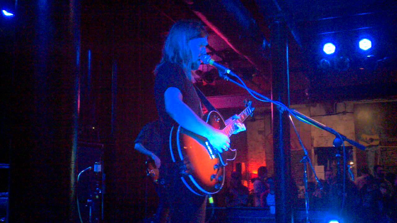 Band Of Skulls - Cold Fame.3gp - YouTube