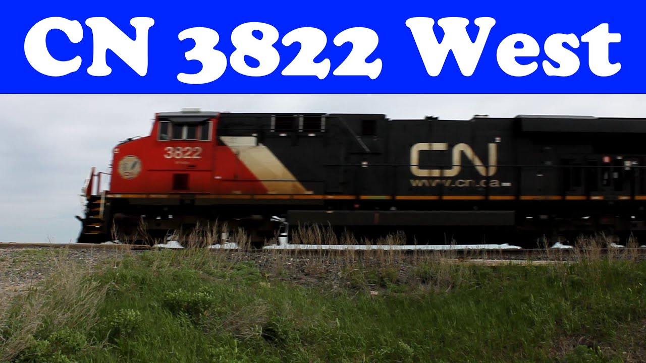 Side View of CN 3822 West at mile 16 near Winnipeg - YouTube