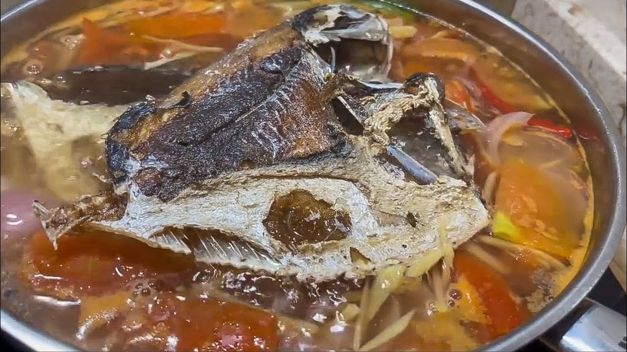 Bilong Bilong | A Flavourful Moon Fish Soup Recipe - YouTube