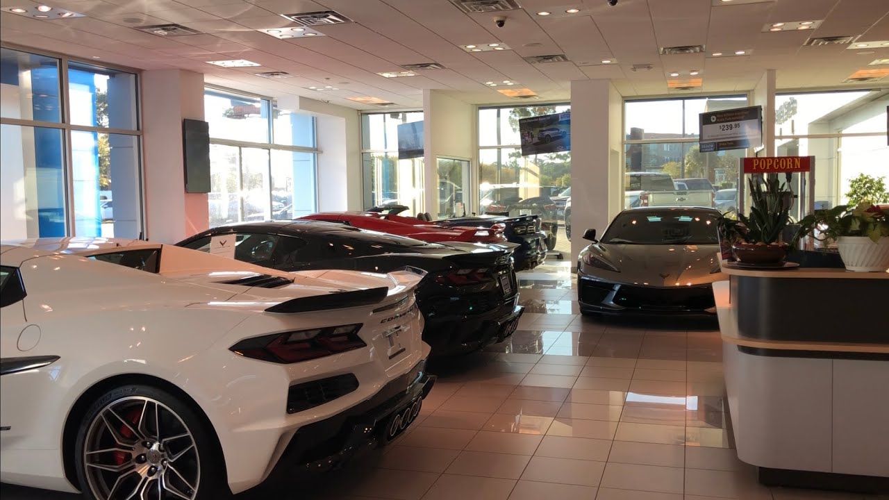 April - Corvette/Camaro Showroom Tour - with startup sounds! - YouTube