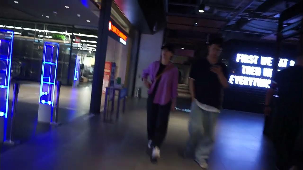 I'Park Mall, Seoul - YouTube