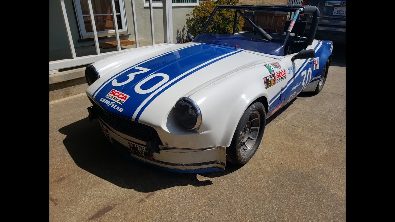 Spitfire race car cold start - YouTube