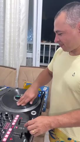 Scratches DJ Juarez e DJ Fábio Regard. - YouTube