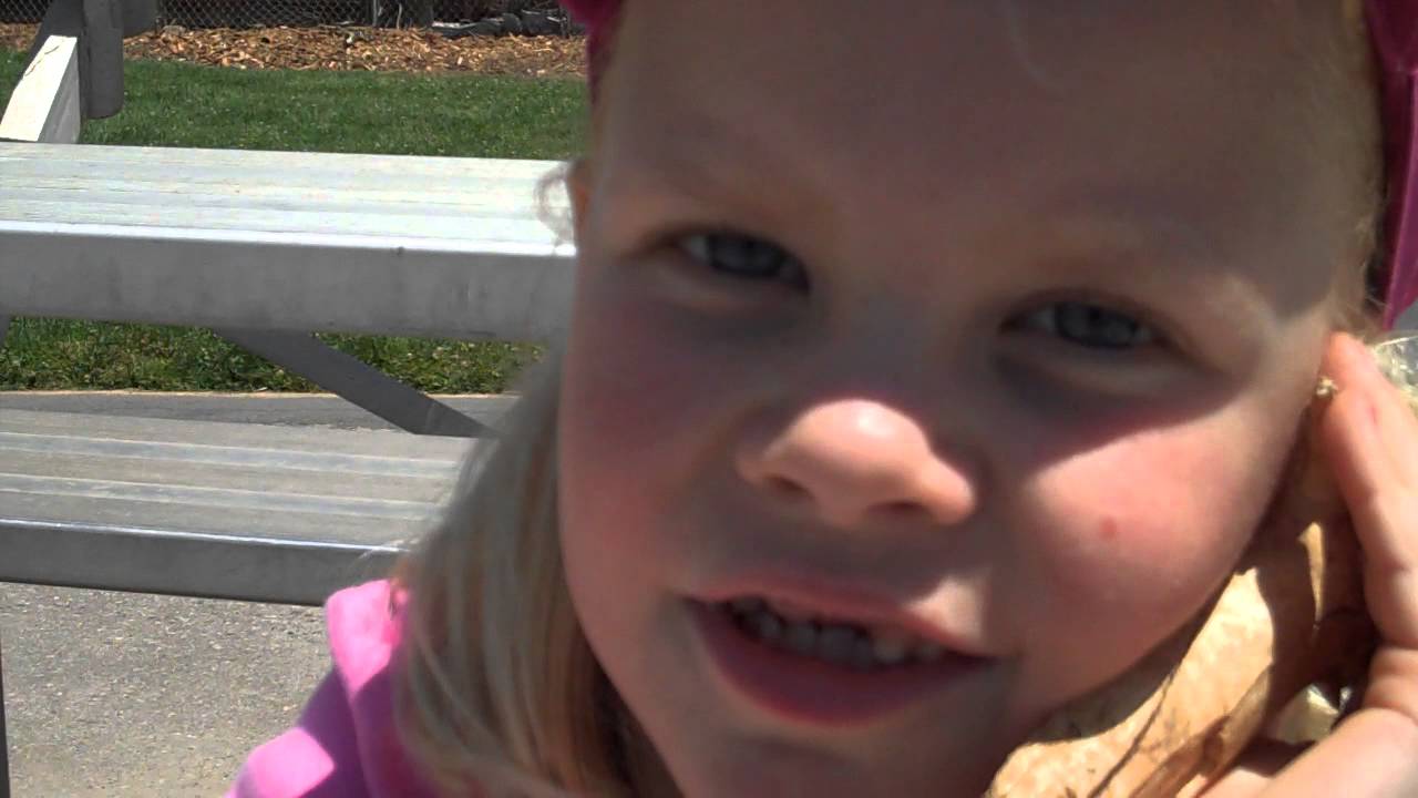 The Red Eye Photographer Play May 19 2009 - YouTube