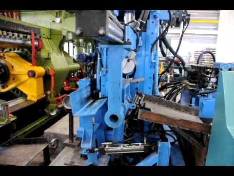 Hot Shear of Alumnium Billet Heating Furnace 熱剪加熱爐 - YouTube