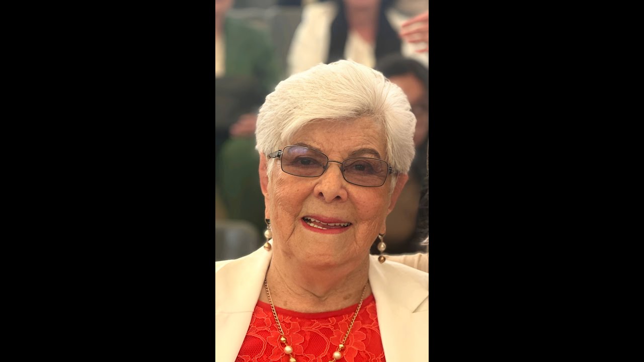 video 90 años Angelica Tello de Lara - YouTube