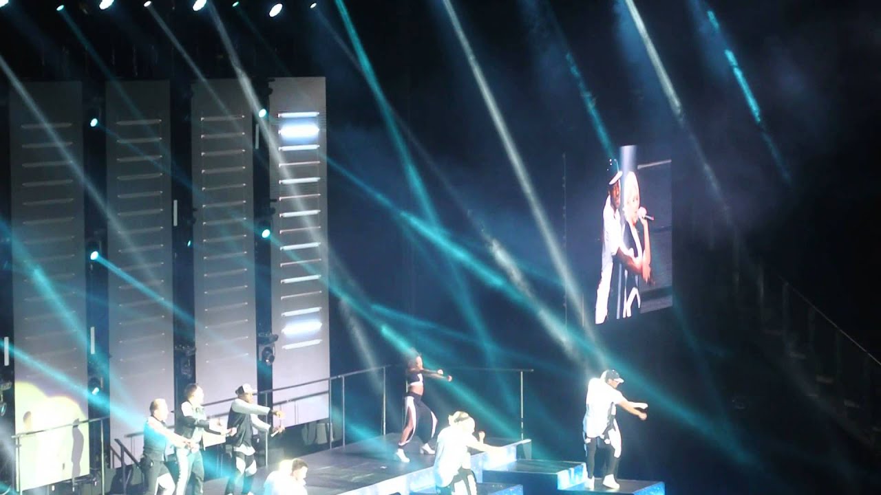 S Club 7 - You're My Number 1 - London O2 16.05.2015 - YouTube